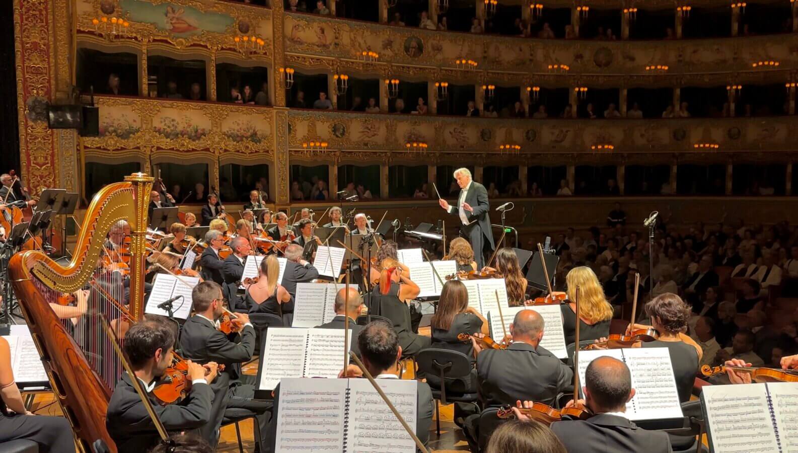Markus Stenz conducts Rebel, Haydn and Schumann - Teatro La Fenice